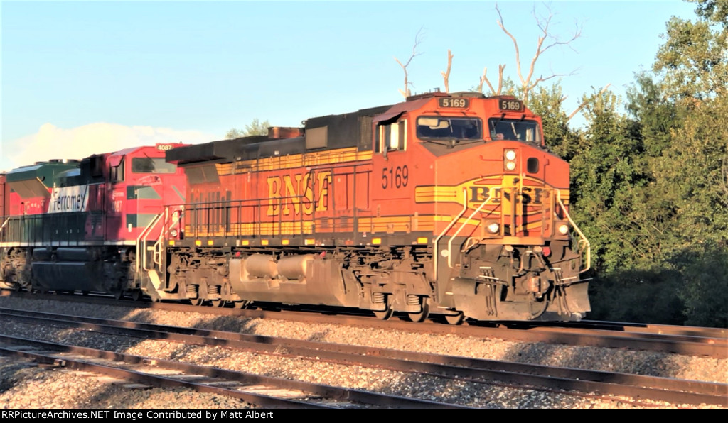 BNSF 5169
